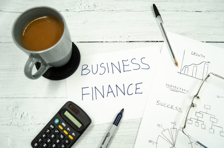 How to Calculate Closing Balance in Cash Flow Forecast: Essential Tips